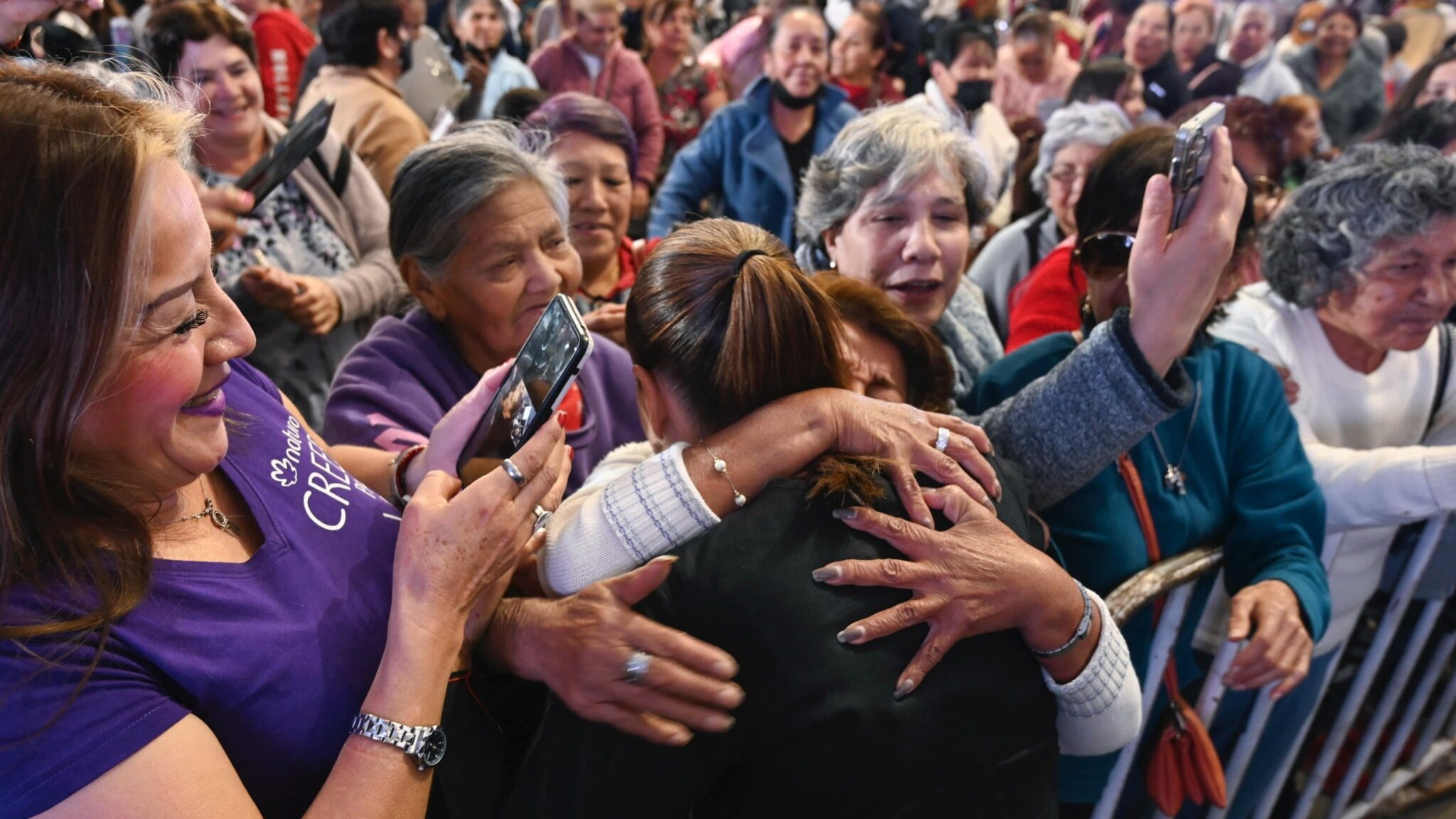 Claves para la transformación: Sheinbaum entrega pensiones en el Estado ...
